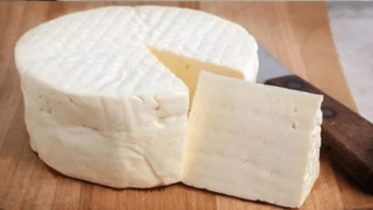 Queijo caseiro com 3 ingredientes que todo mundo tem em casa