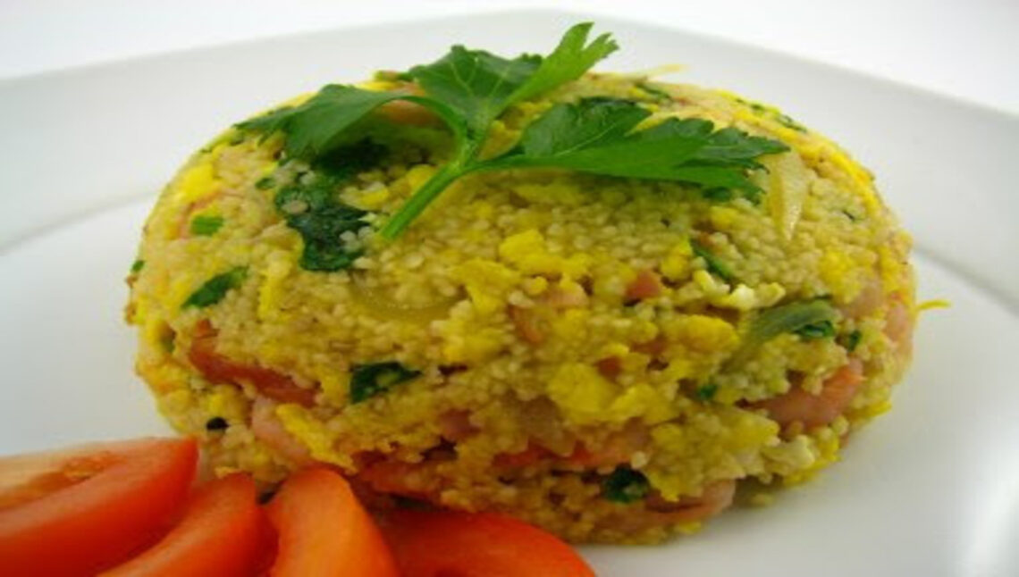 Cuscuz Recheado com Ovo é clássico e muito rápido de fazer