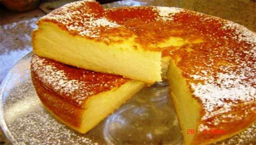 Bolo Mole de Fubá de Liquidificador, misturar tudo e fica pronto