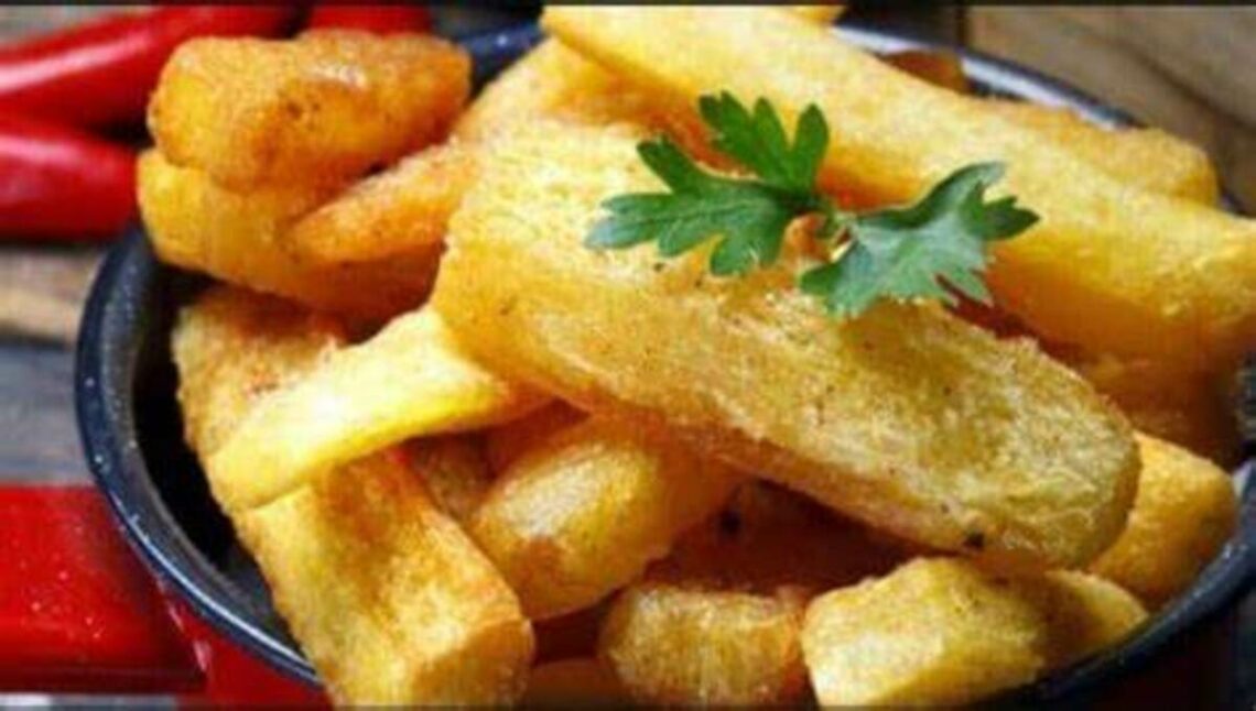 Aipim Frito da Vovó com 3 ingredientes, bem crocante em 15 minutos