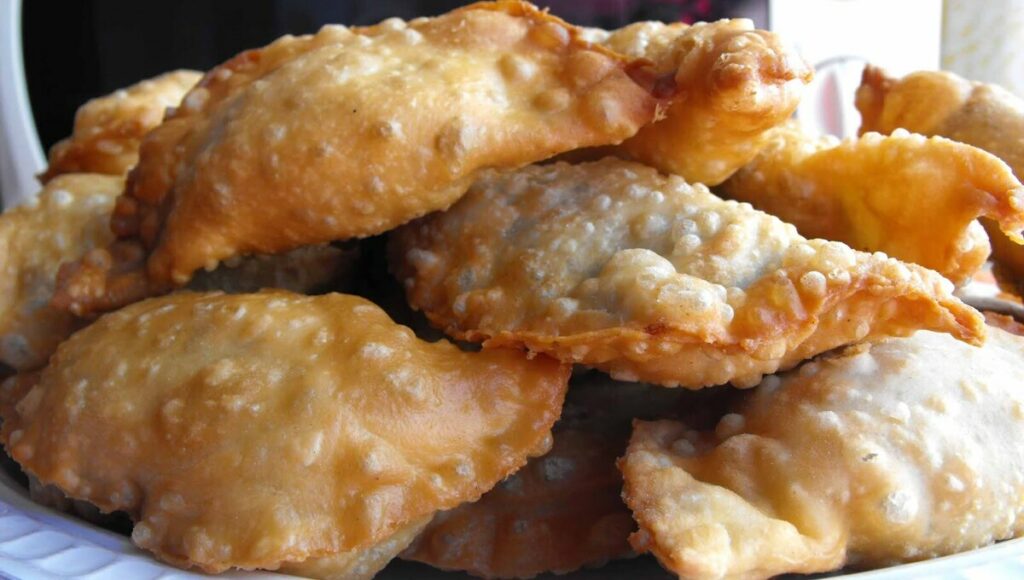 Pastel Frito na Airfryer de 3 ingredientes com recheio, em 15 minutos