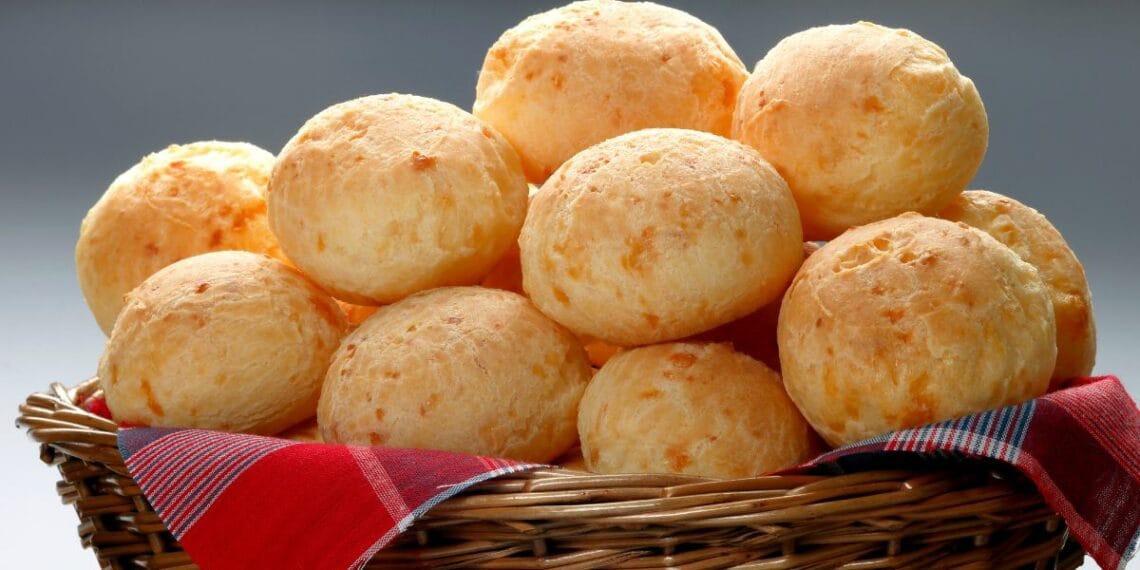 Pão de Ló no Liquidificador com massa mole, igual da vovó, em minutos