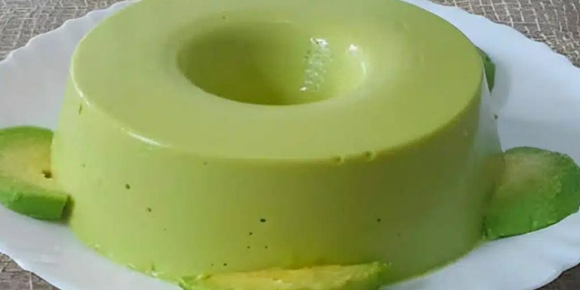 Pudim de Coco que não vai ao Forno no Liquidificador, misturar tudo ...